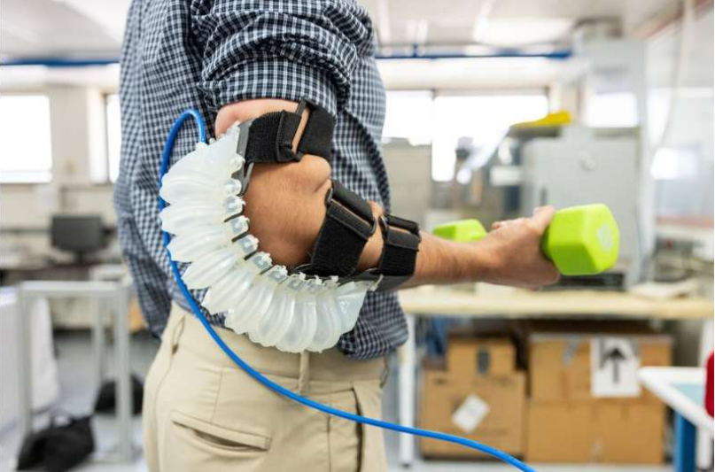 Soft, air-powered robotic elbow exoskeleton eases muscle effort ...