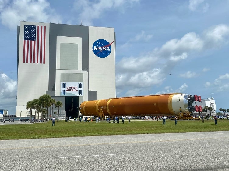 Boeing delivers rocket core stage for NASA’s Space Launch System ...