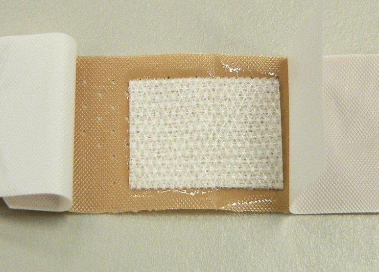 Smart ‘band-aid’ for organs wirelessly delivers medication on demand ...