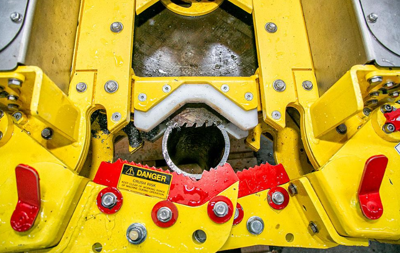 Decom debuts its largest chopsaw to date for subsea pipe cutting ...