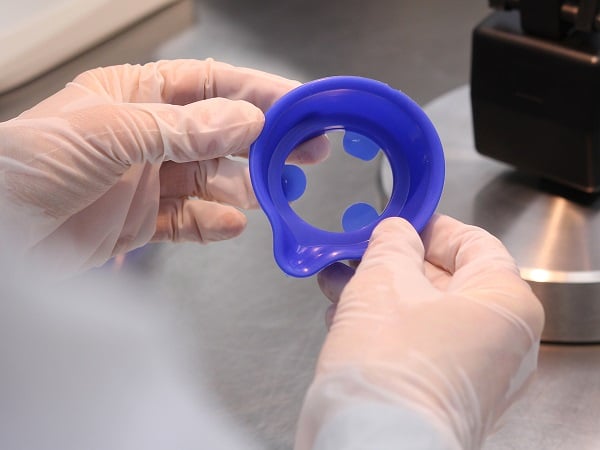 Protecting what matters: How Apple Rubber creates seals for the medical ...